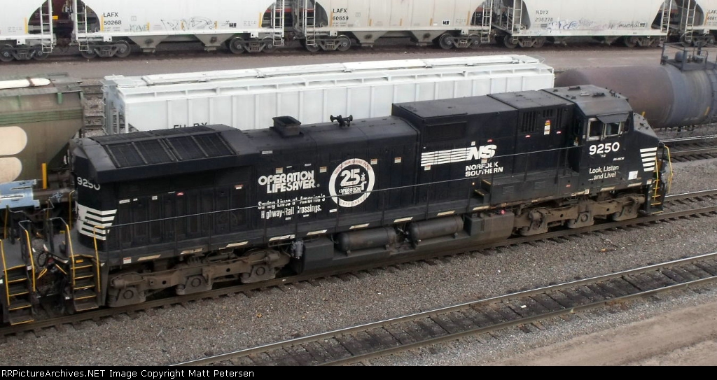 NS 9250